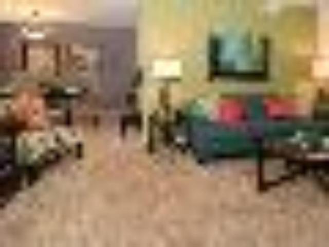 1 Br, 1 bath, Apartment 100 Hunt Club Ln
