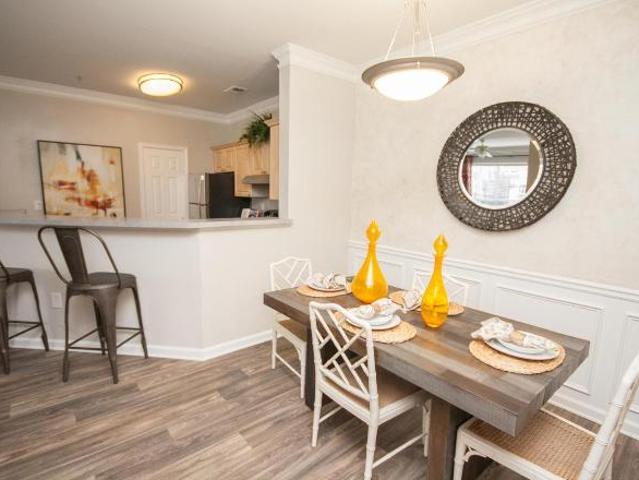 1 Br, 1 bath, Apartment 100 Paces Park Dr