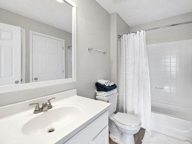 1 Br, 1 bath, Apartment 100 Rose Garden Ln