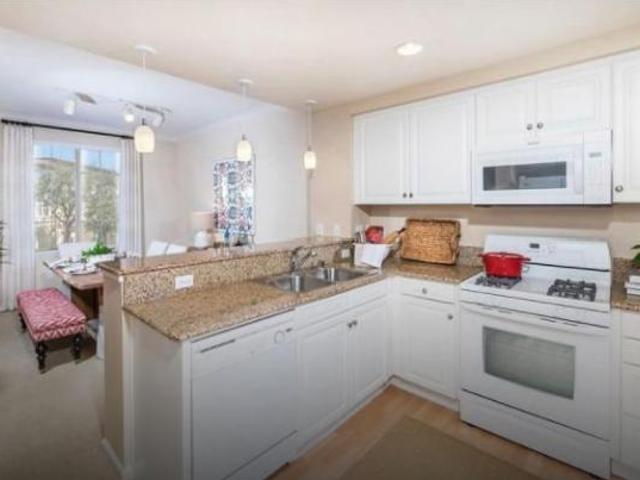 1 Br, 1 bath, Apartment 100 Simplicity