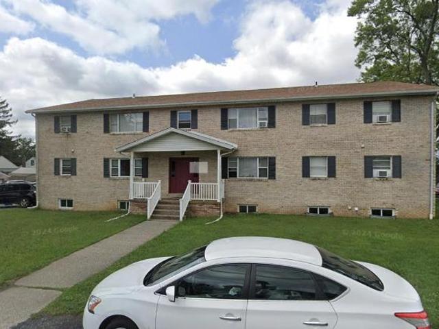 1 Br, 1 bath, Apartment 100 Spring Street