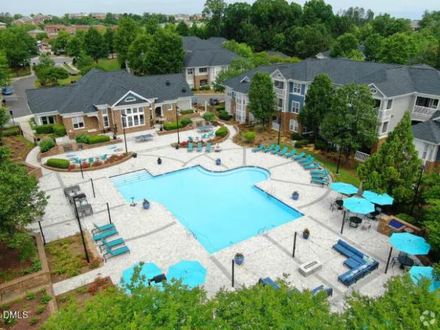 1 Br, 1 bath, Apartment 100 Village Crossing Parkway