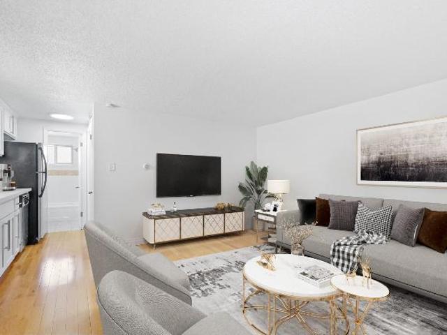 1 Br, 1 bath, Apartment 1010 Clarkson Street