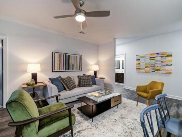 1 Br, 1 bath, Apartment 1010 Legacy Village Dr