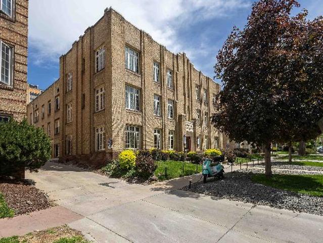 1 Br, 1 bath, Apartment 1010 North Sherman Street