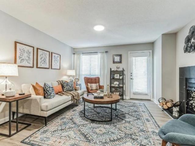 1 Br, 1 bath, Apartment 101 Brampton Ln