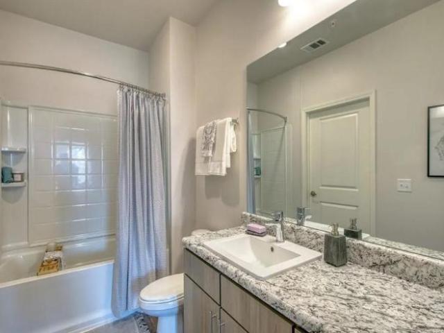 1 Br, 1 bath, Apartment 101 Pine Forest Rd