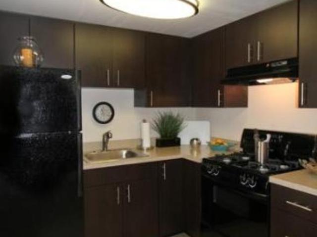 1 Br, 1 bath, Apartment 101 SW 12th St