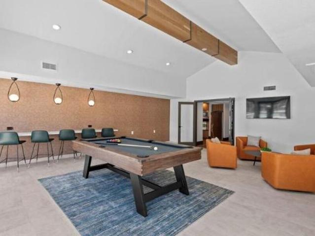 1 Br, 1 bath, Apartment 10255 E Via Linda