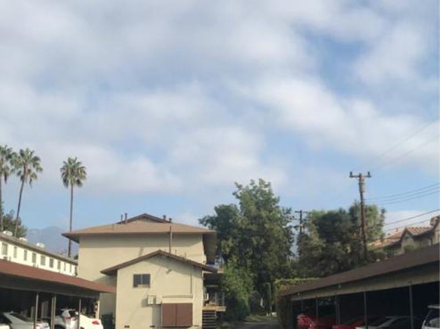 1 Br, 1 bath, Apartment 1026 W Huntington Dr
