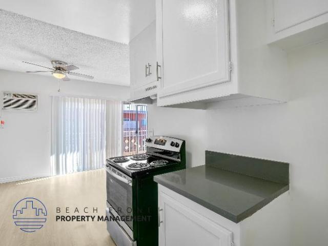 1 Br, 1 bath, Apartment 1026 Larch St