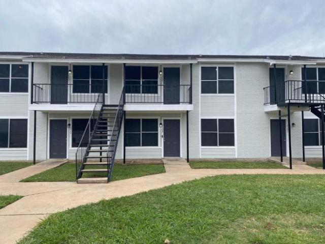 1 Br, 1 bath, Apartment 102 Oakdale Ct