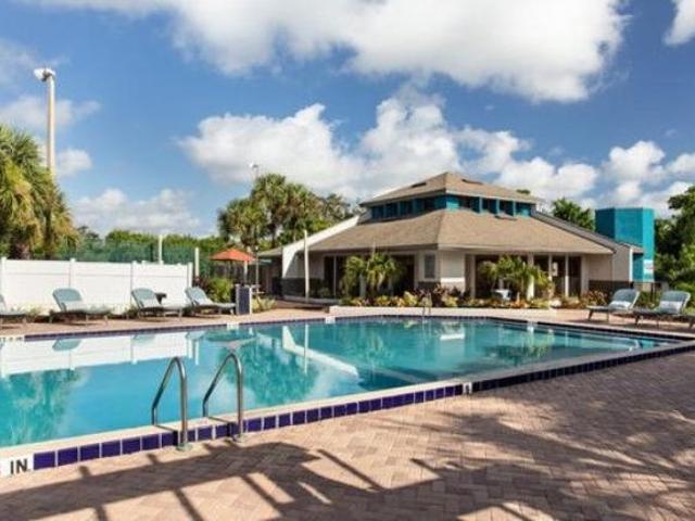 1 Br, 1 bath, Apartment 1032 Hidden Harbour Drive