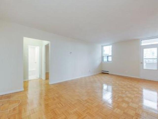 1 Br, 1 bath, Apartment 10 Huntley Street