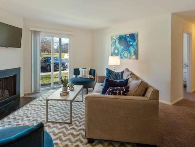 1 Br, 1 bath, Apartment 10 Lucas Ln