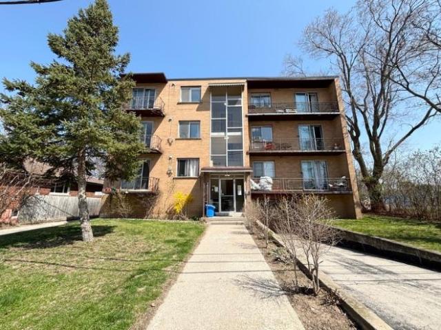 1 Br, 1 bath, Apartment 10 West Park Avenue