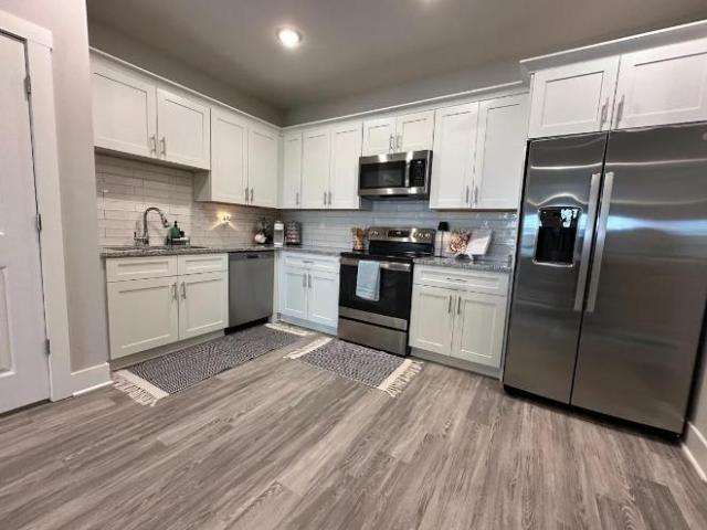 1 Br, 1 bath, Apartment 1147 Midpines Dr