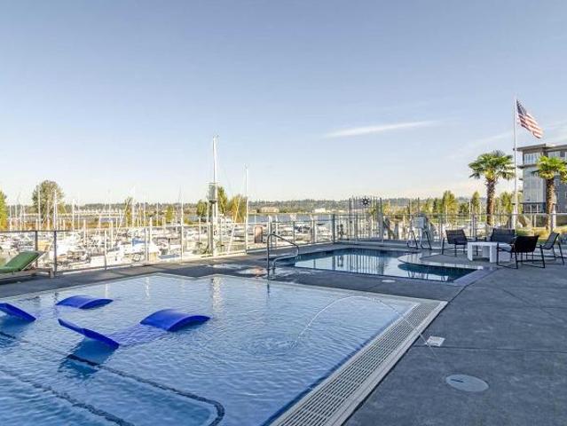 1 Br, 1 bath, Apartment 11505 NE Yacht Harbor Dr