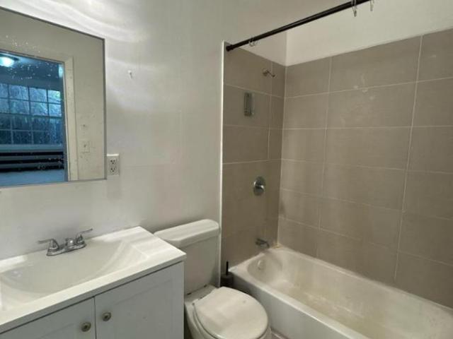 1 Br, 1 bath, Apartment 1177 Northwest 30th Street