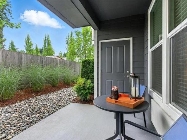 1 Br, 1 bath, Apartment 11806 NE 122nd Ave
