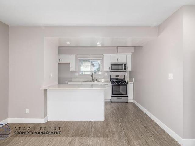 1 Br, 1 bath, Apartment 11819 Eucalyptus Ave
