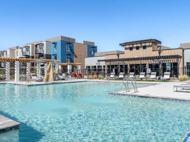 1 Br, 1 bath, Apartment 11850 W Fillmore Street