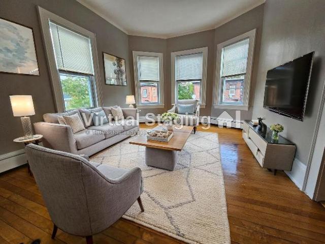 1 Br, 1 bath, Apartment 119 Newbury St