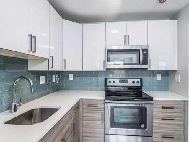 1 Br, 1 bath, Apartment 119 S Main St