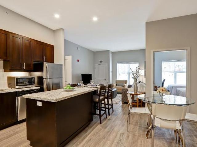 1 Br, 1 bath, Apartment 1100 Canadian Shield Avenue