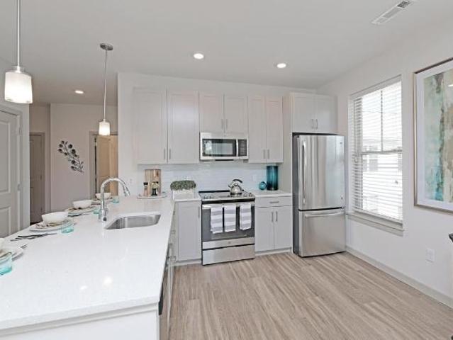 1 Br, 1 bath, Apartment 1100 Cricket Lane