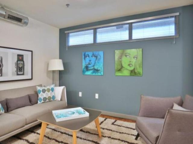 1 Br, 1 bath, Apartment 1101 Hawthorne Ln