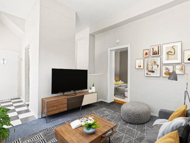 1 Br, 1 bath, Apartment 1109 N Marion Street