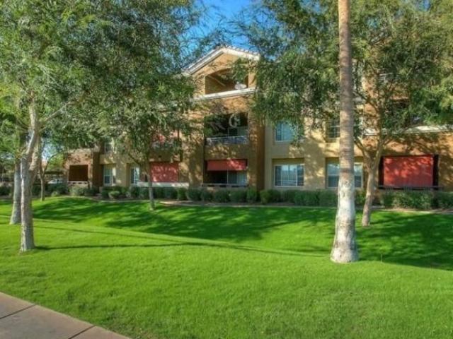 1 Br, 1 bath, Apartment 110 West Bell Road