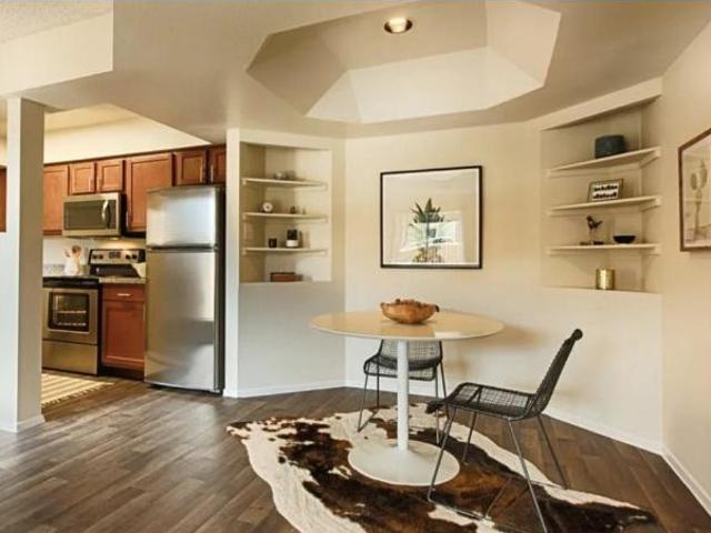 1 Br, 1 bath, Apartment 11100 North 115th Street