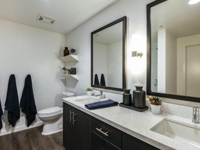 1 Br, 1 bath, Apartment 1110 F Street