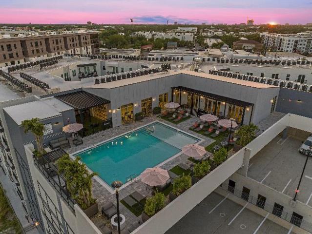 1 Br, 1 bath, Apartment 1116 West Carmen Street