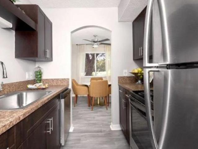 1 Br, 1 bath, Apartment 11211 S Military Trl