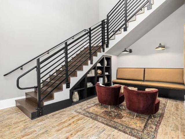 1 Br, 1 bath, Apartment 1122 Medlin Rd
