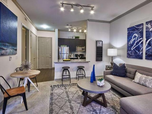1 Br, 1 bath, Apartment 1125 E Renner Rd