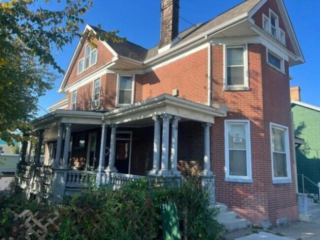 1 Br, 1 bath, Apartment 1129 Chartiers Ave