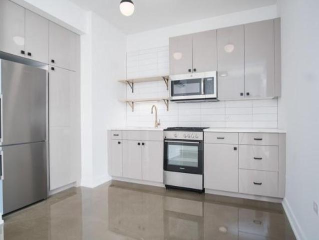 1 Br, 1 bath, Apartment 1137 W Foster Ave