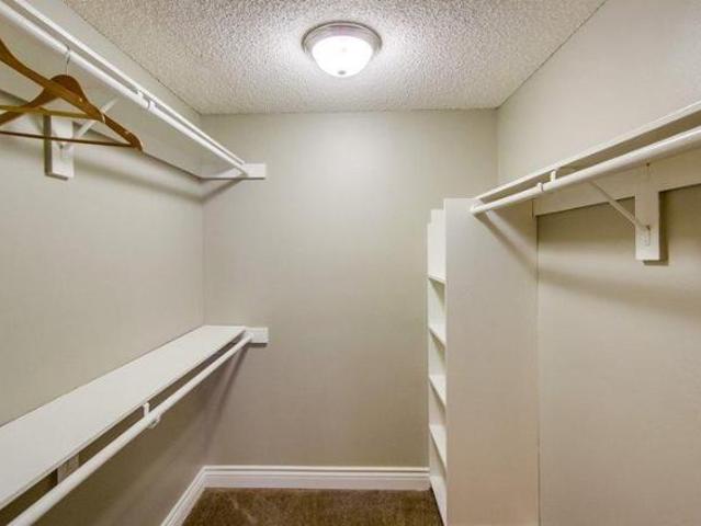 1 Br, 1 bath, Apartment 11355 Zapata Avenue