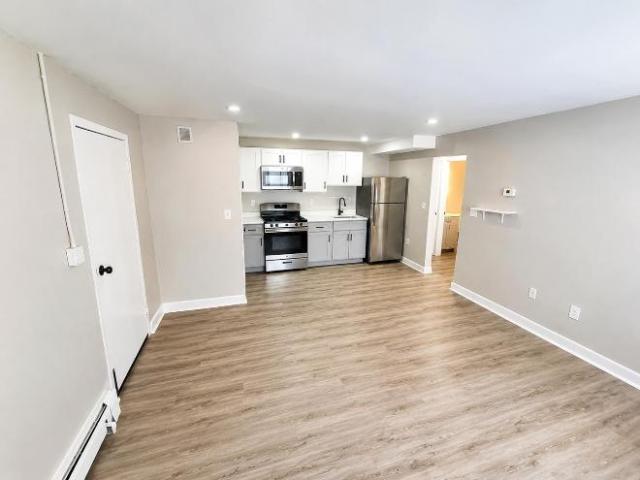 1 Br, 1 bath, Apartment 11 Bennett Drive