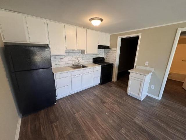 1 Br, 1 bath, Apartment 1251 Dunlap Rd