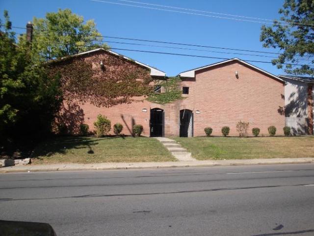 1 Br, 1 bath, Apartment 1251 Summit Street