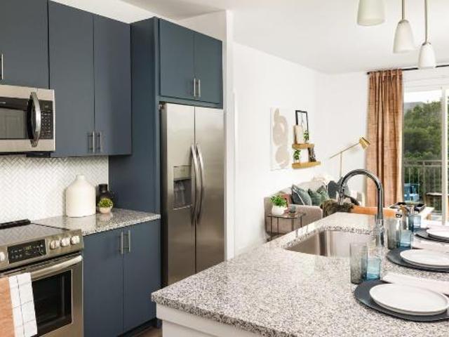 1 Br, 1 bath, Apartment 1280 Montgomery Blvd