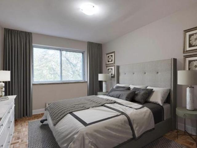 1 Br, 1 bath, Apartment 1285 Lakeshore Road W