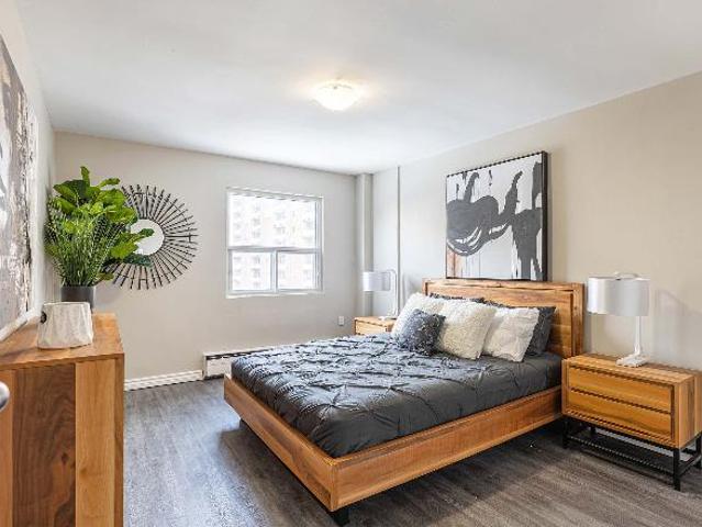 1 Br, 1 bath, Apartment 1299 Huron Street