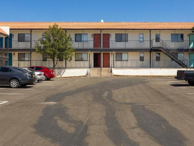 1 Br, 1 bath, Apartment 12001 Menaul Blvd NE