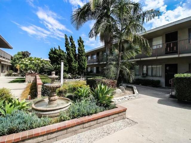 1 Br, 1 bath, Apartment 12054 Downey Ave